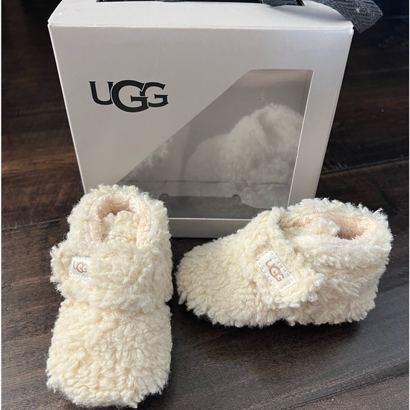 UGG | Shoes | Ugg Bixbee Baby Shoe | Poshmark
